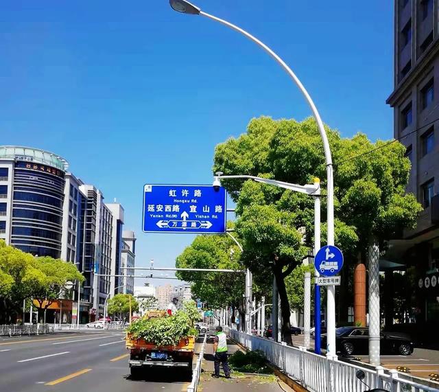 绿地消毒、公园“洗脸”、树木“理发”为复工复产准备，只等“开门迎客”——上海热线hot频道 5268