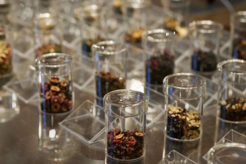 春日，时髦的老友去哪里逛？沪上各商场的“春游计划”了解一下｜2023春游指南——上海热线HOT频道